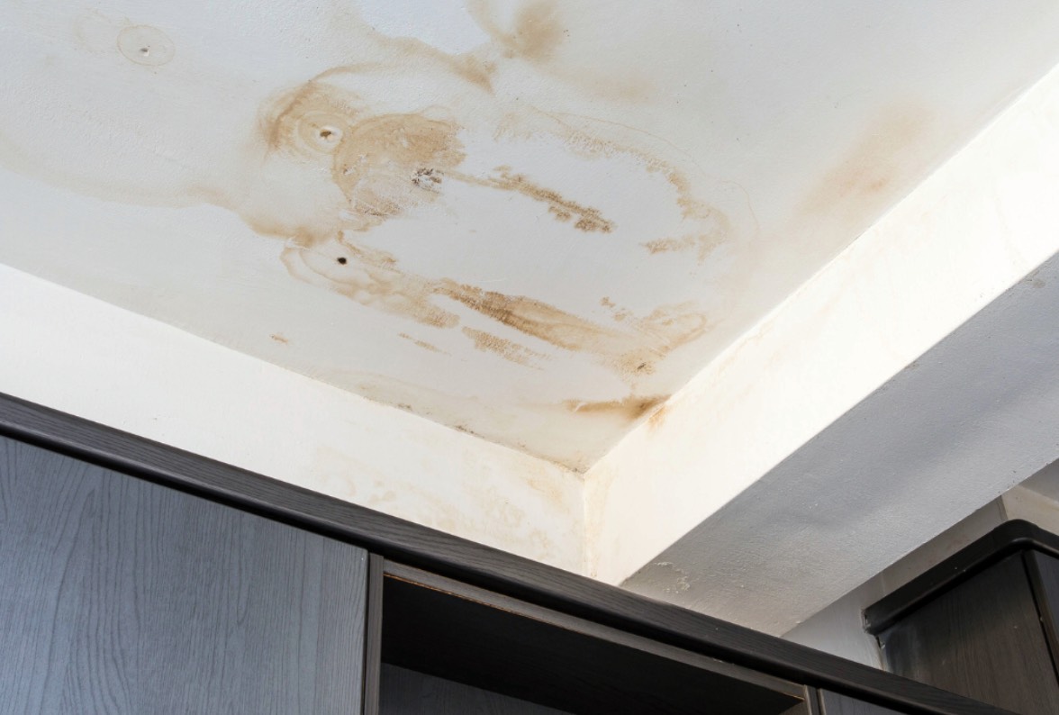 5 Hidden Signs of Water Damage You Might Be Missing - PuroClean ...