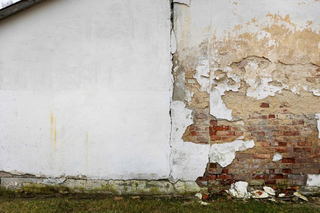 Mold Growth Signs Of Water Damage In Walls